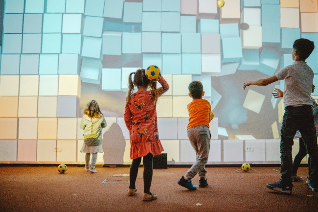 RADAR lanseaza RADAR Kids, sectiunea dedicata copiilor, in cadrul